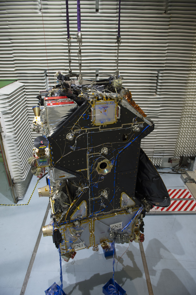 ESA - Robotic Exploration of Mars - Flight model of the ExoMars Trace ...